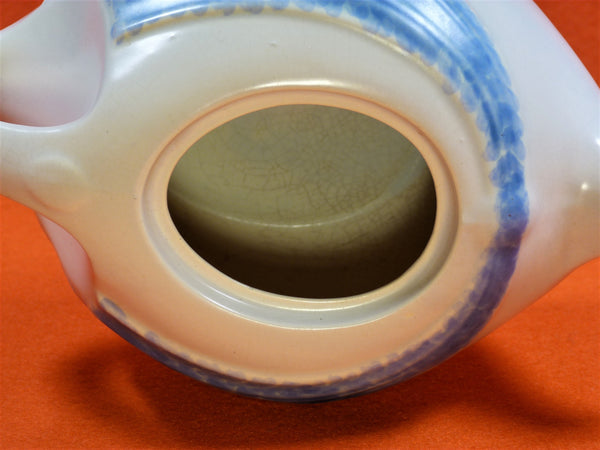 Vintage T-Flo Teapot, Sleek Shape | DecorativeVintage - Decorative Vintage